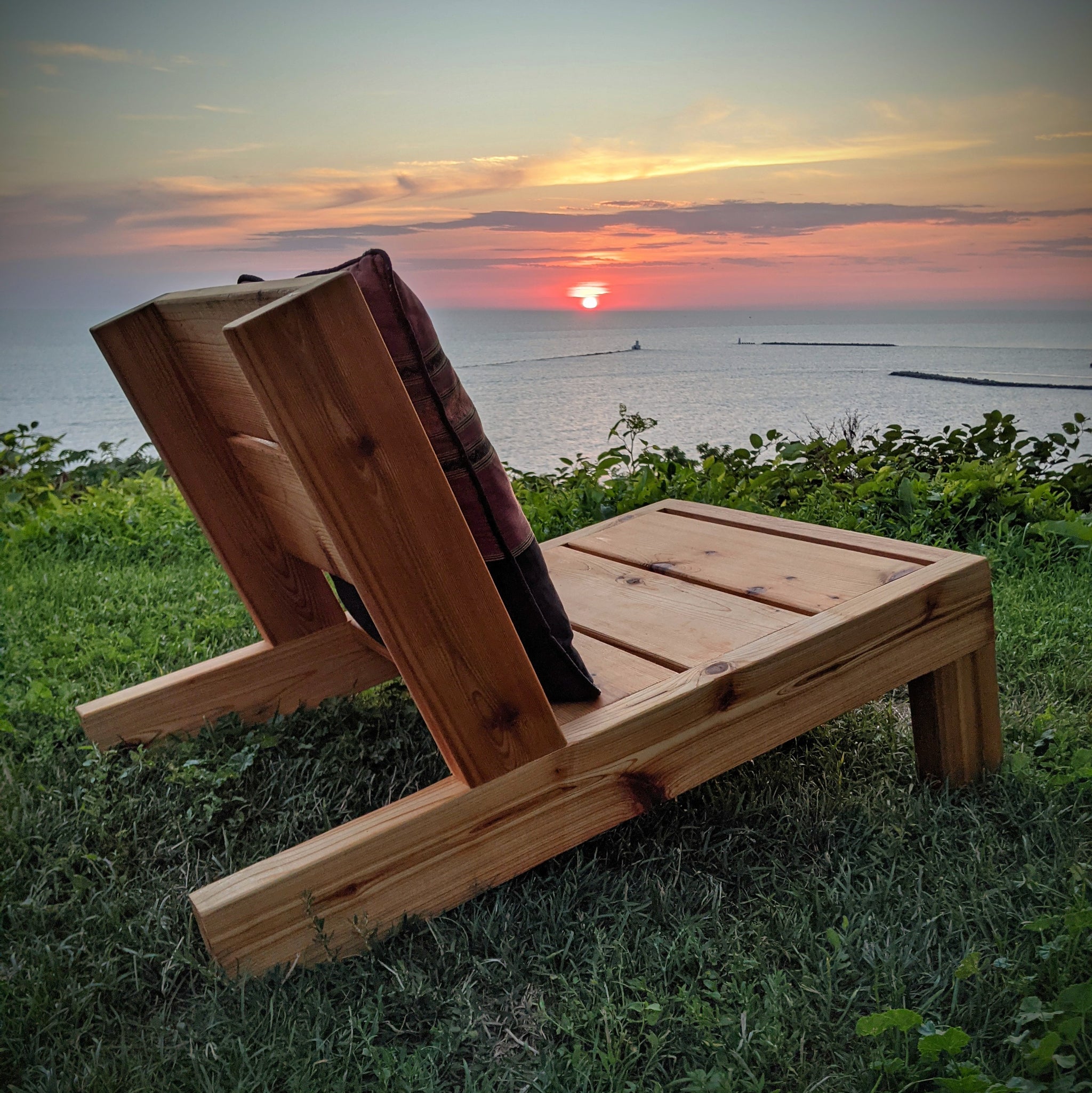 Goderich Sunset Beach Chair and Table Set – PaulTheMaker
